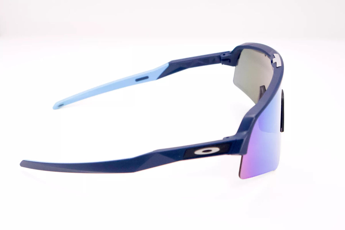 Oakley Azul – Mort and Son